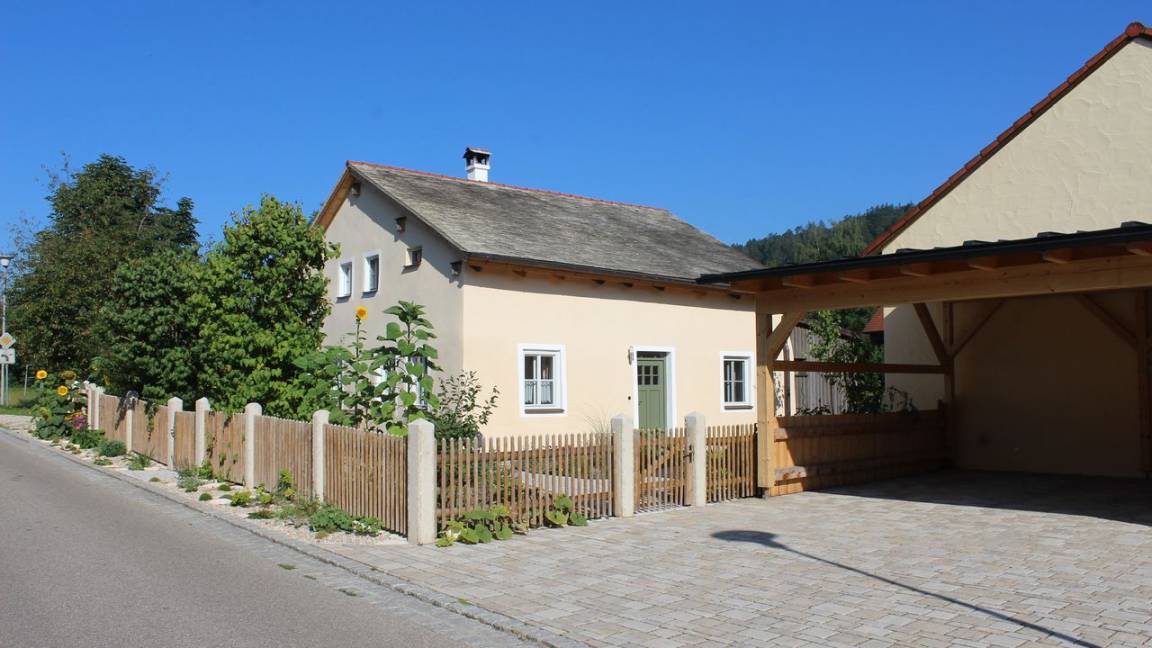 65 M² Ferienwohnung ∙ 1 Schlafzimmer ∙ 2 Gäste - Berching