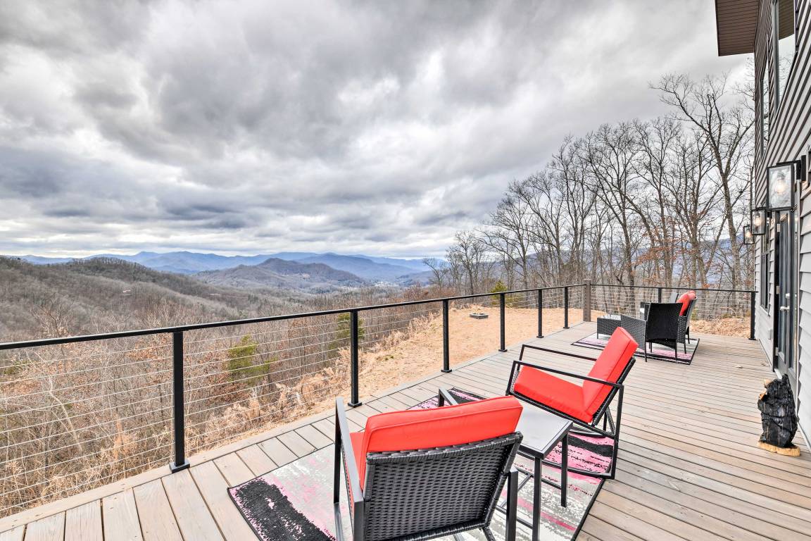 187 M² House ∙ 3 Bedrooms ∙ 8 Guests - Sylva, NC