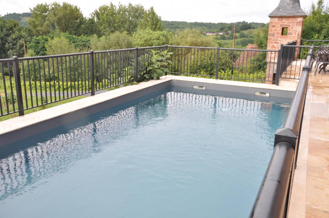 200 M² Gîte ∙ 5 Chambres ∙ 12 Personnes - Périgord
