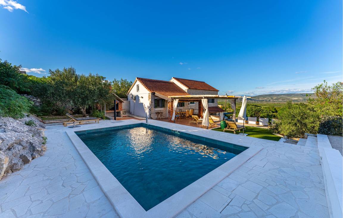 80 M² Ferienhaus ∙ 3 Schlafzimmer ∙ 6 Gäste - Murter