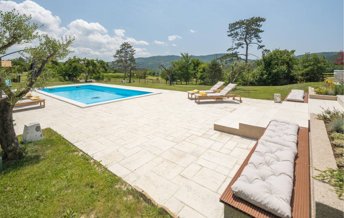 120 M² Casa ∙ 3 Habitaciones ∙ 6 Huéspedes - Buzet