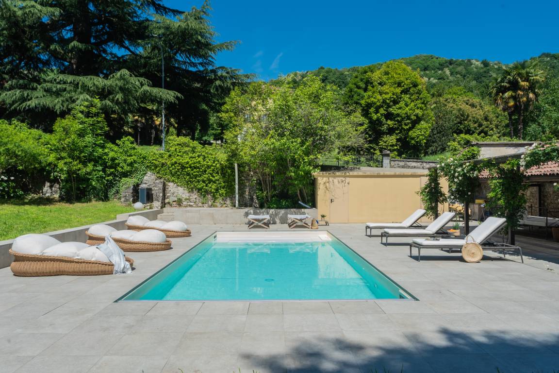 804 M² Villa ∙ 5 Bedrooms ∙ 9 Guests - Como