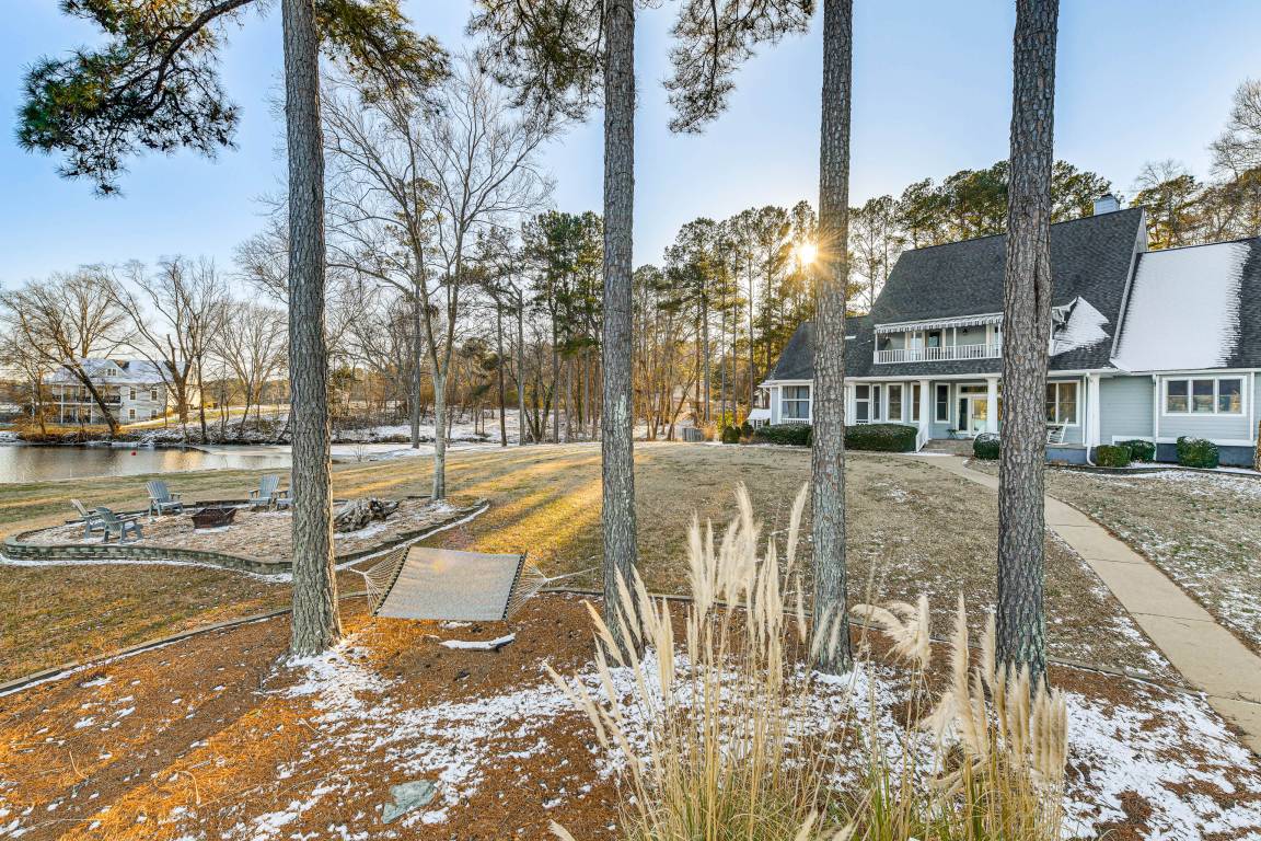 442 M² House ∙ 5 Bedrooms ∙ 14 Guests - Lake Gaston