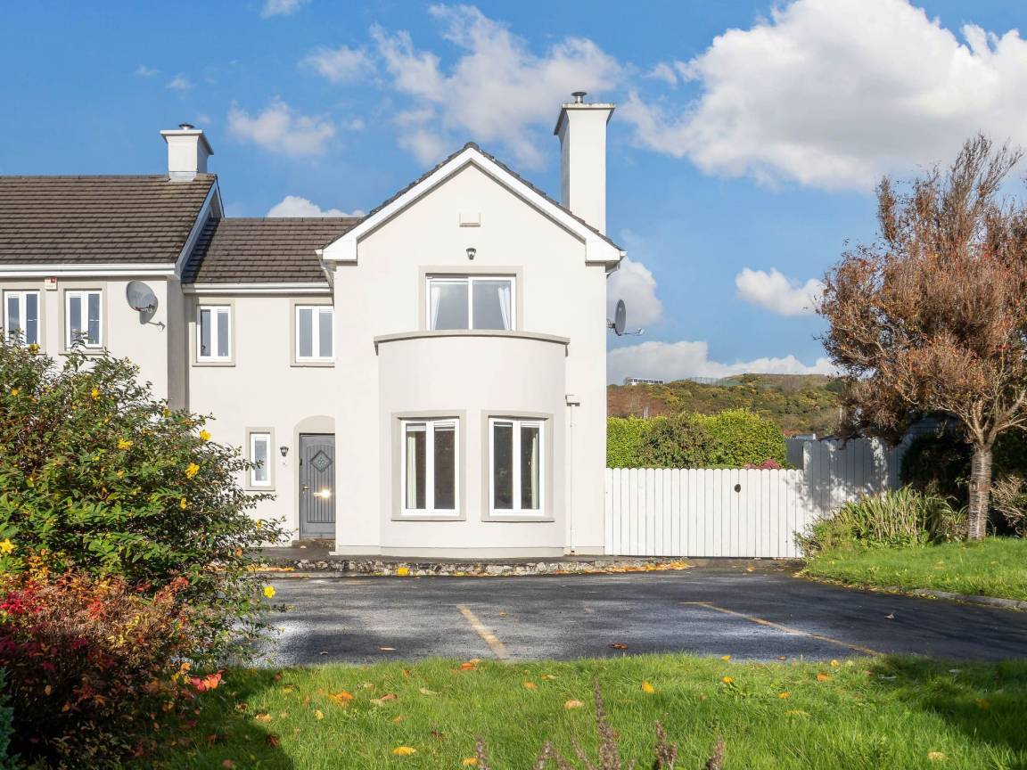 102 M² House ∙ 3 Bedrooms ∙ 6 Guests - Clifden