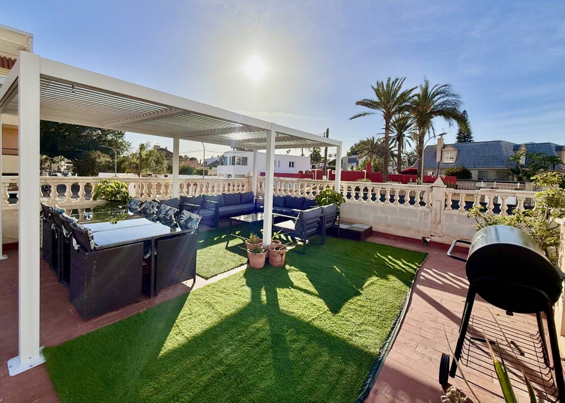 Casa ∙ 5 Habitaciones ∙ 11 Huéspedes - Almería