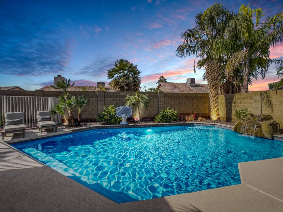 167 M² House ∙ 4 Bedrooms ∙ 10 Guests - Chandler
