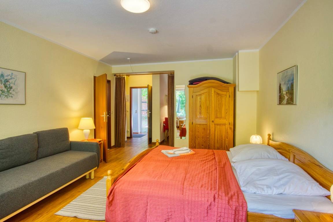 105 M² Ferienwohnung ∙ 3 Schlafzimmer ∙ 6 Gäste - Amelinghausen