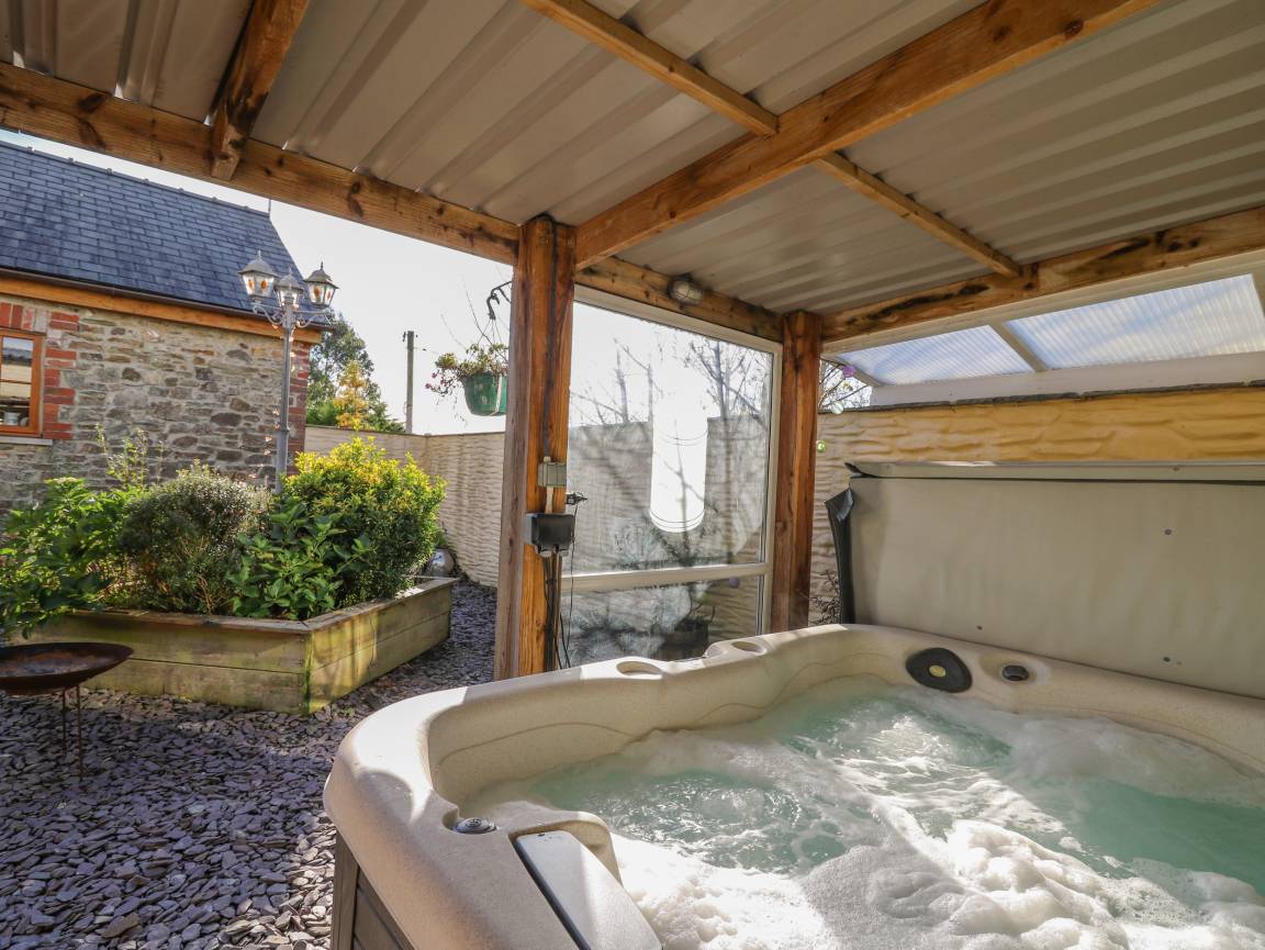 Cottage ∙ 2 Bedrooms ∙ 4 Guests - Carmarthenshire