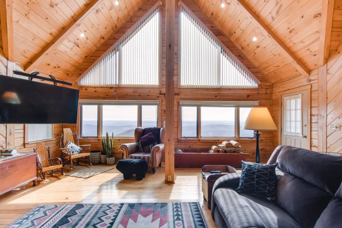283 M² House ∙ 4 Bedrooms ∙ 14 Guests - Bald Eagle State Park, Howard