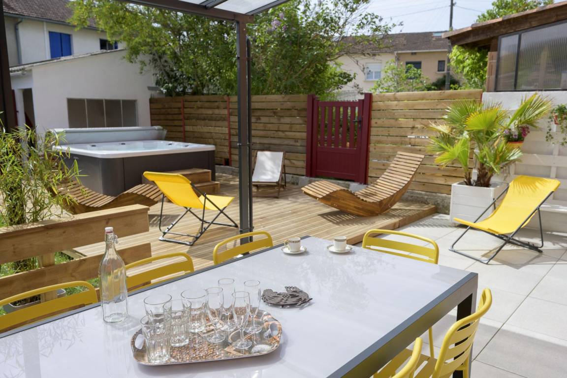 110 M² Gîte ∙ 4 Chambres ∙ 8 Personnes - Albi