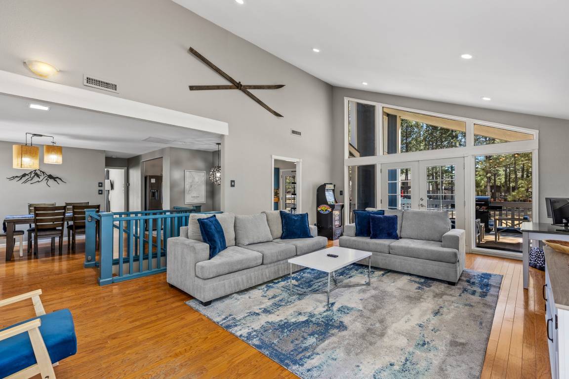 House ∙ 4 Bedrooms ∙ 14 Guests - Flagstaff, AZ