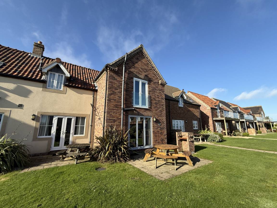 Cottage ∙ 2 Bedrooms ∙ 4 Guests - Filey