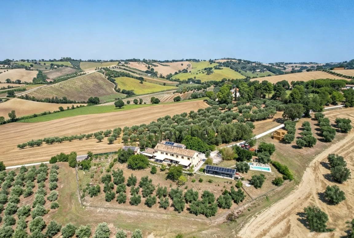 80 M² Apartment ∙ 4 Bedrooms ∙ 8 Guests - Senigallia