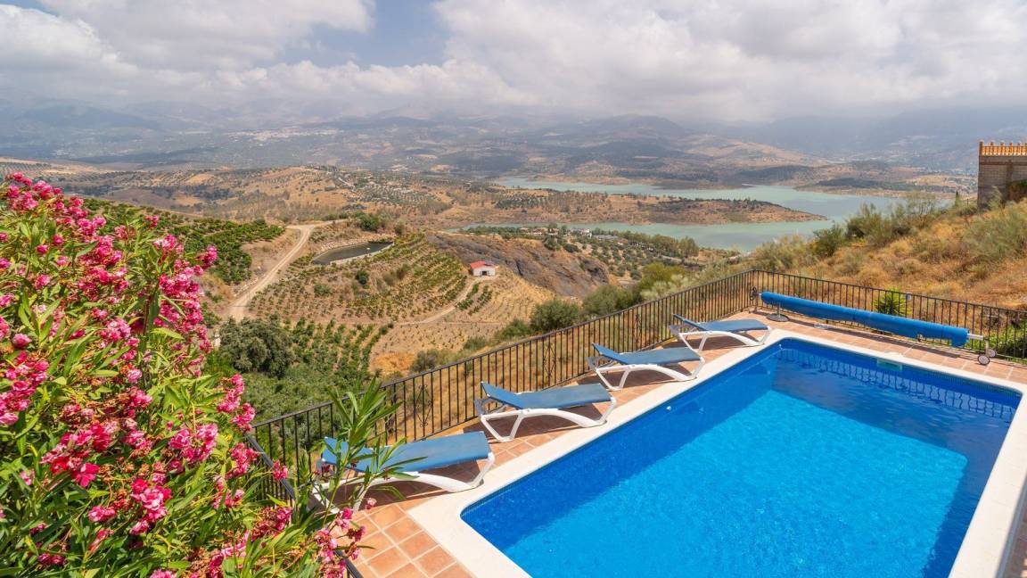 220 M² Casa ∙ 4 Habitaciones ∙ 8 Huéspedes - Vélez-Málaga