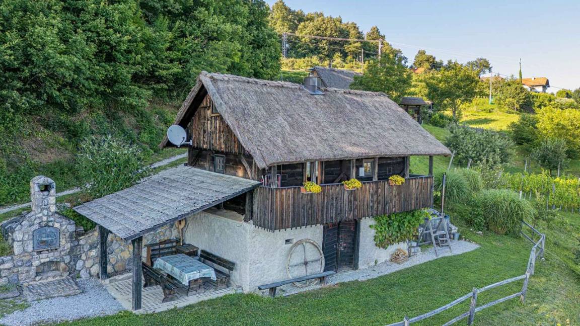 30 M² Ferienhaus ∙ 2 Schlafzimmer ∙ 4 Gäste - Novo mesto