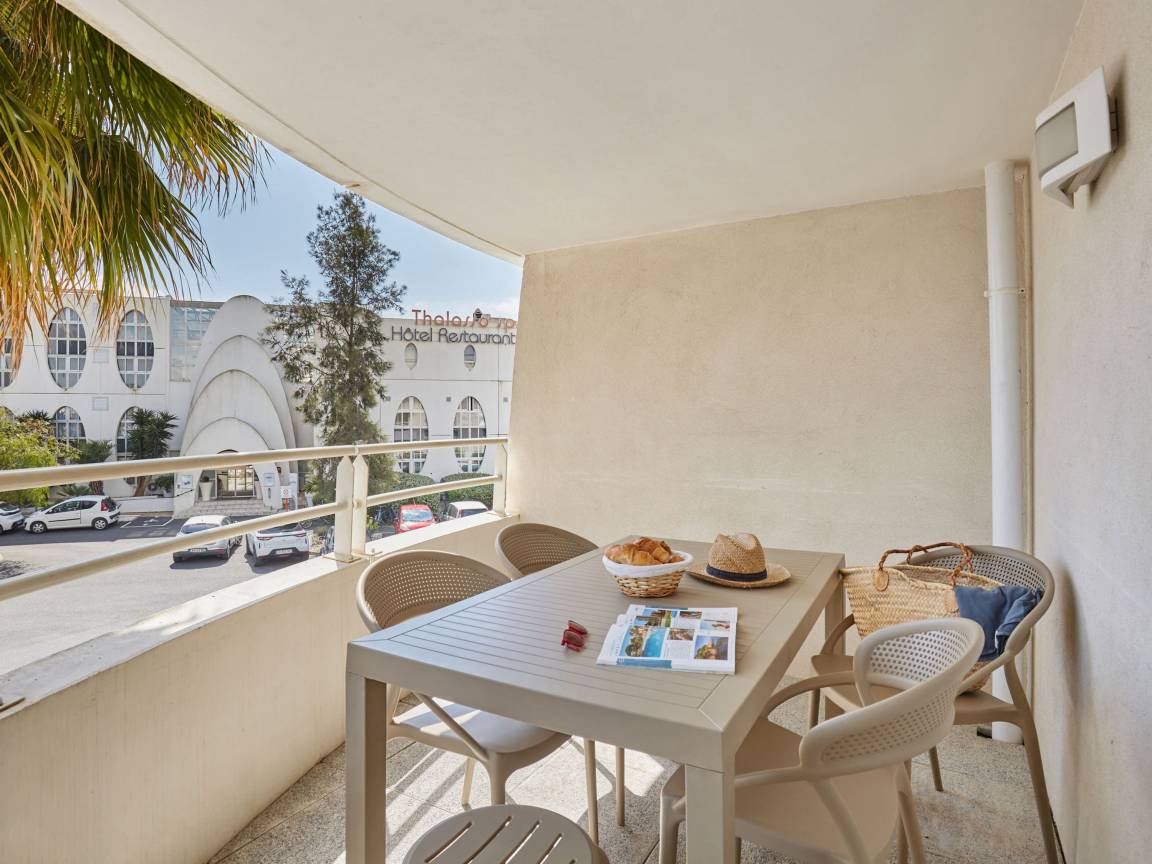 27 M² Huis ∙ 1 Slaapkamer ∙ 2 Gasten - Saint-Aunès