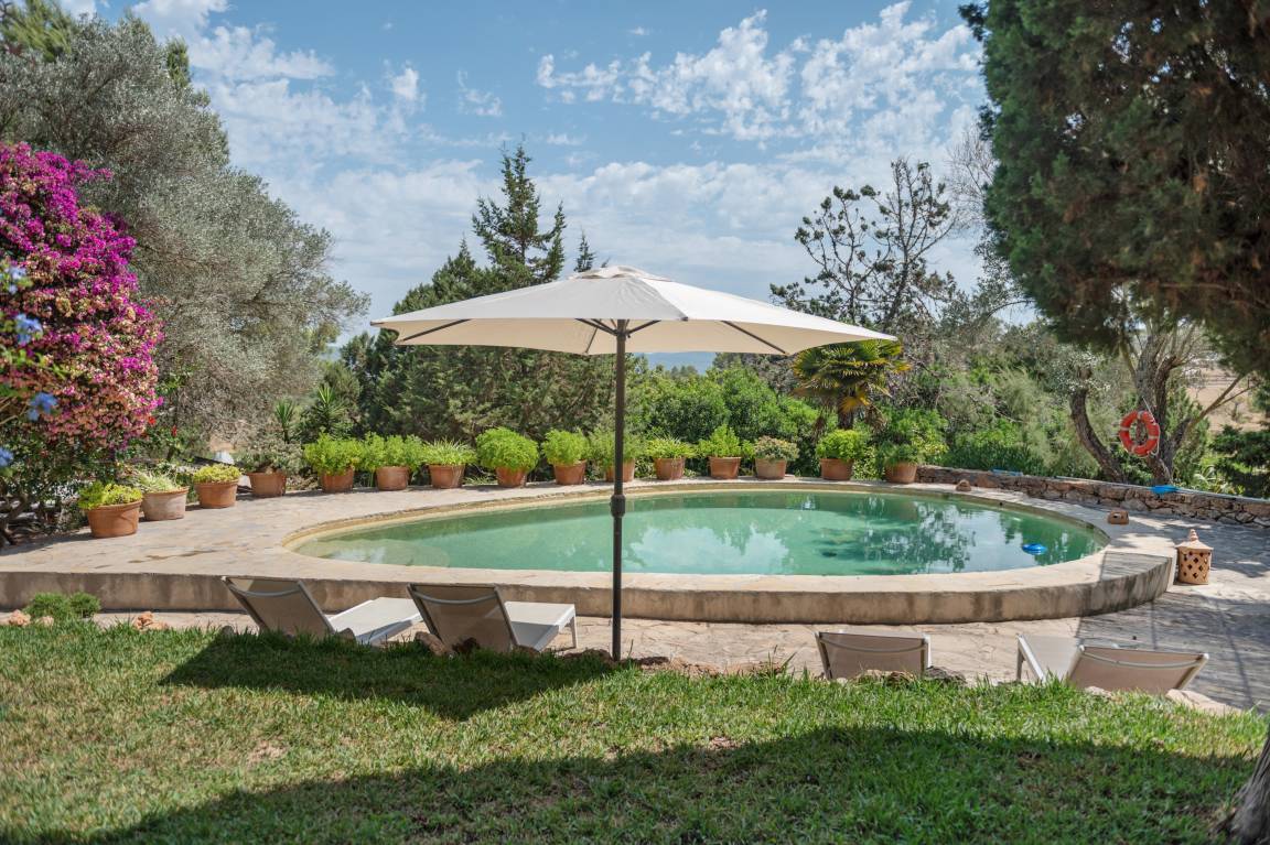 350 M² Villa ∙ 6 Bedrooms ∙ 10 Guests - Ibiza Airport (IBZ)
