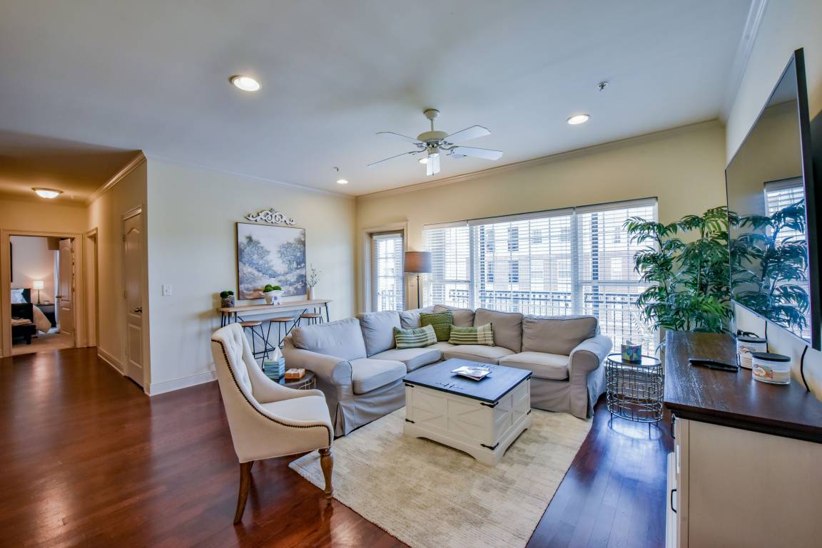 Condo ∙ 3 Bedrooms ∙ 11 Guests - Tuscaloosa, AL