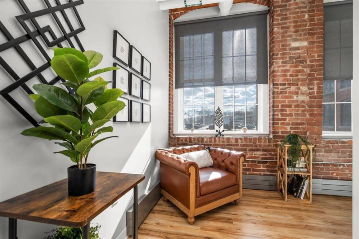 70 M² Studio Flat ∙ 1 Bedroom ∙ 2 Guests - Manchester, NH