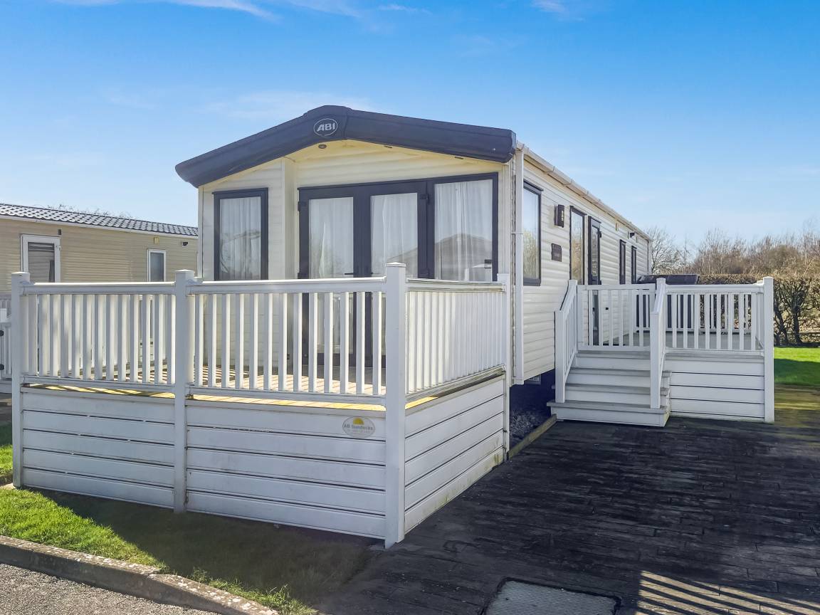 Cottage ∙ 3 Bedrooms ∙ 6 Guests - Flamingo Land Resort