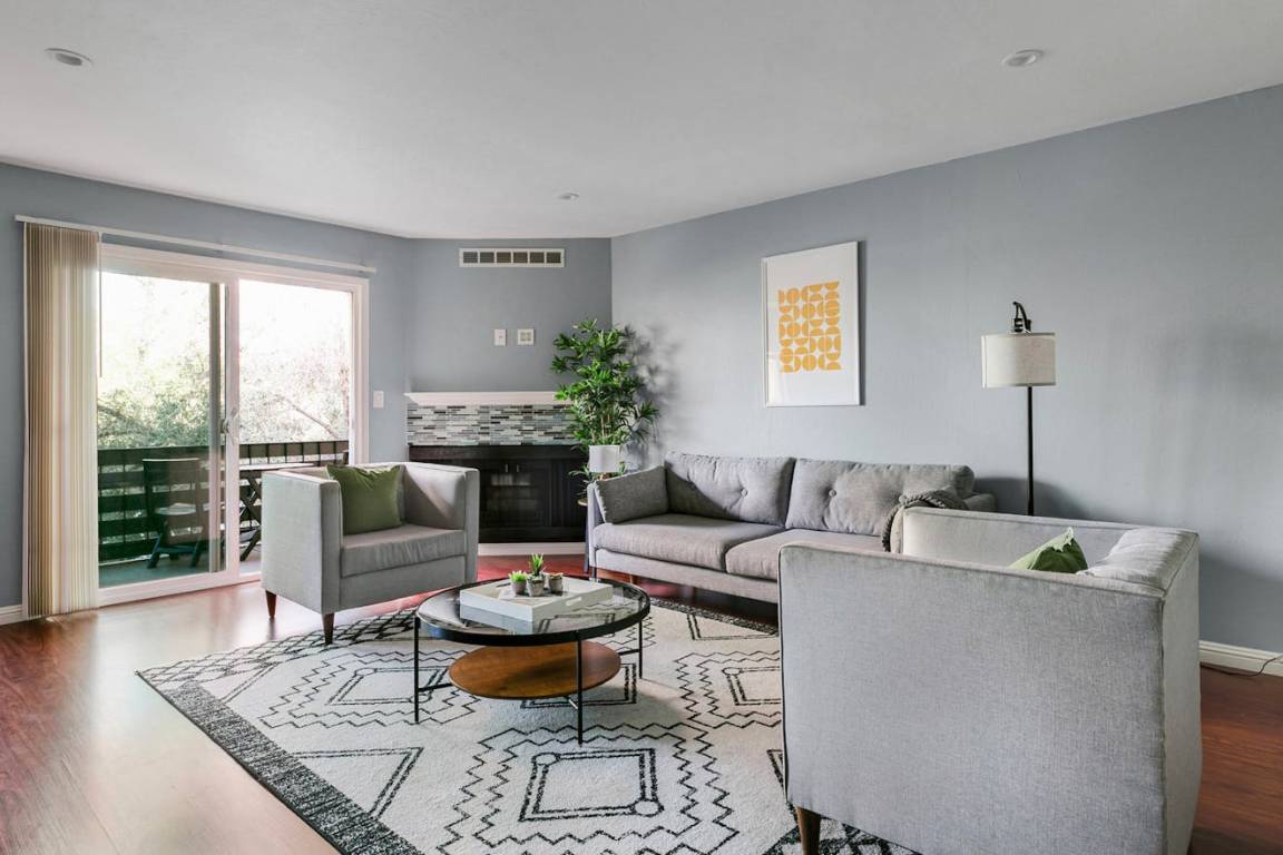 111 M² Apartamento ∙ 2 Habitaciones ∙ 4 Huéspedes - San Carlos, CA