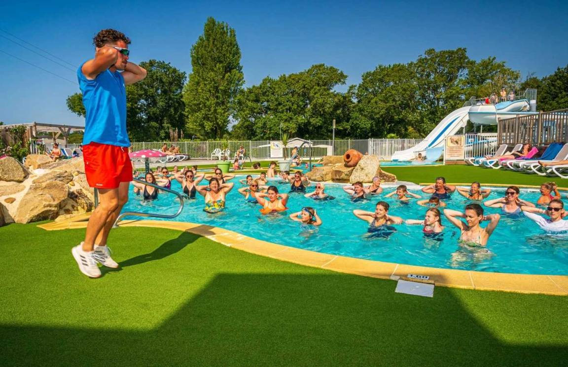 30 M² Camping ∙ 2 Chambres ∙ 6 Personnes - Questembert