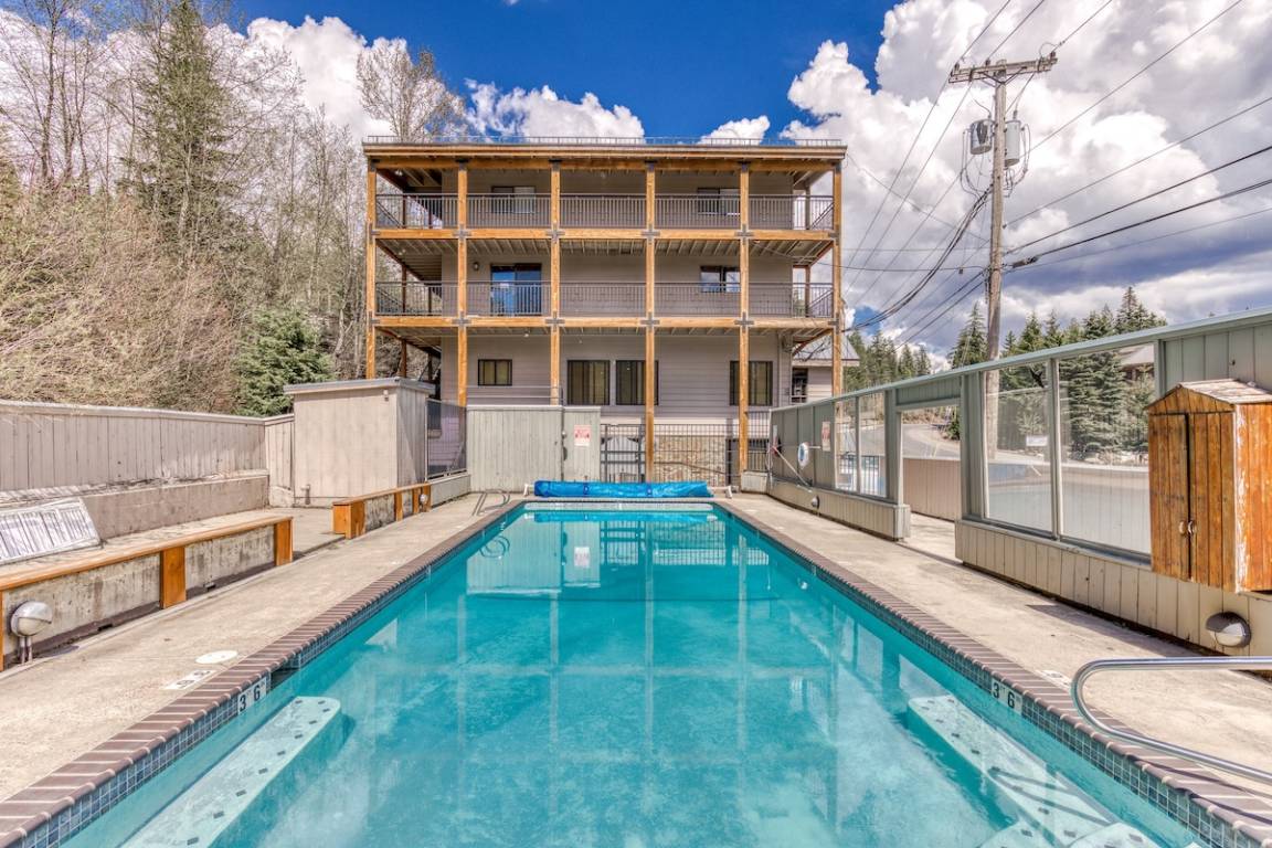65 M² Apartment ∙ 1 Bedroom ∙ 5 Guests - Government Camp, OR
