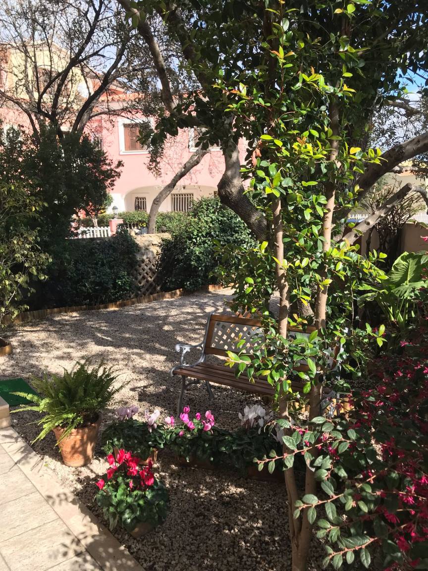 110 M² Apartamento ∙ 3 Habitaciones ∙ 4 Huéspedes - Olbia