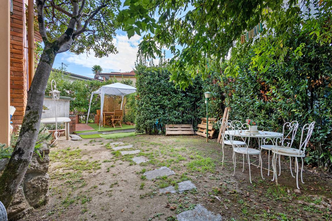 140 M² Villa ∙ 4 Schlafzimmer ∙ 8 Gäste - Marina di Pietrasanta
