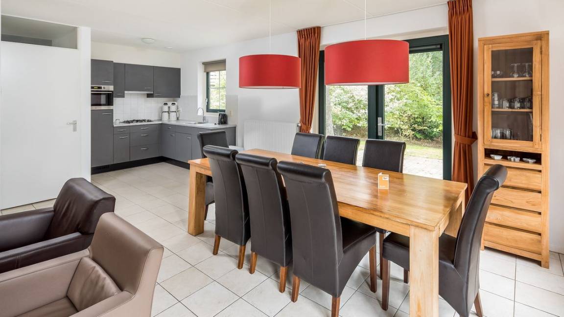 Apartment ∙ 4 Bedrooms ∙ 8 Guests - Assen