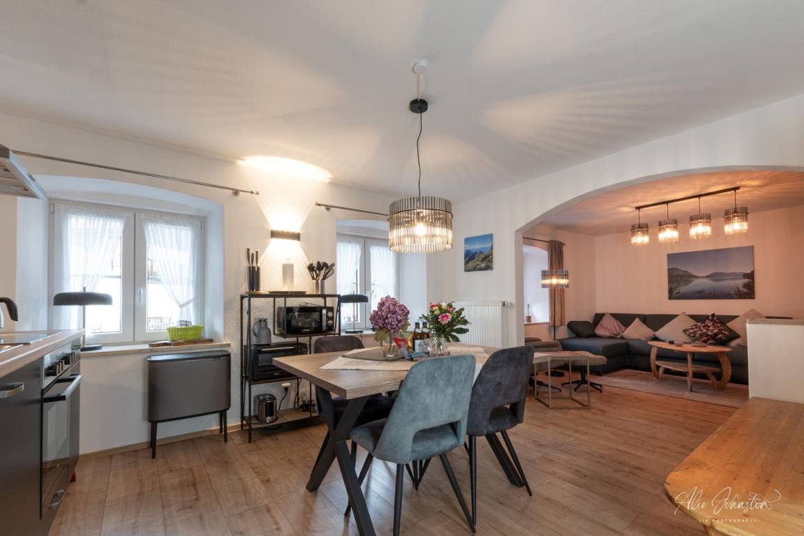75 M² Ferienwohnung ∙ 1 Schlafzimmer ∙ 2 Gäste - Mittenwald