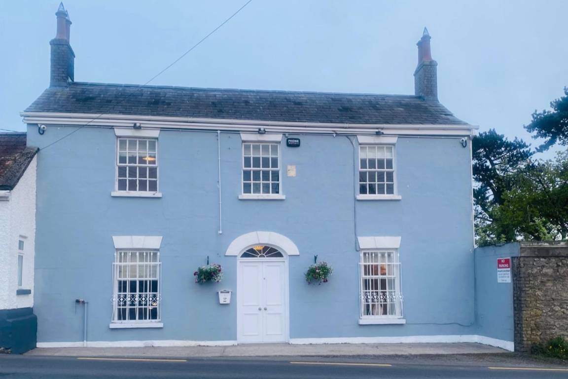 200 M² House ∙ 4 Bedrooms ∙ 8 Guests - Kildare