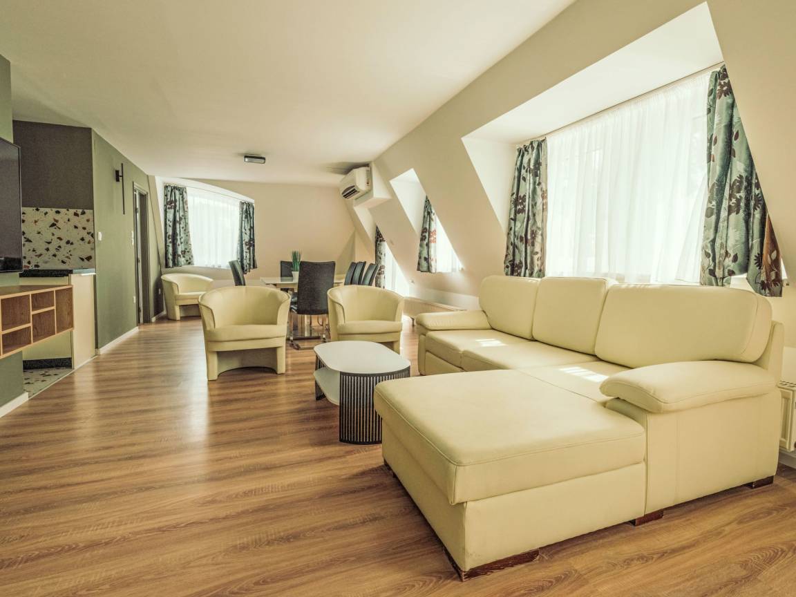 700 M² Appartement ∙ 2 Chambres ∙ 8 Personnes - Siófok