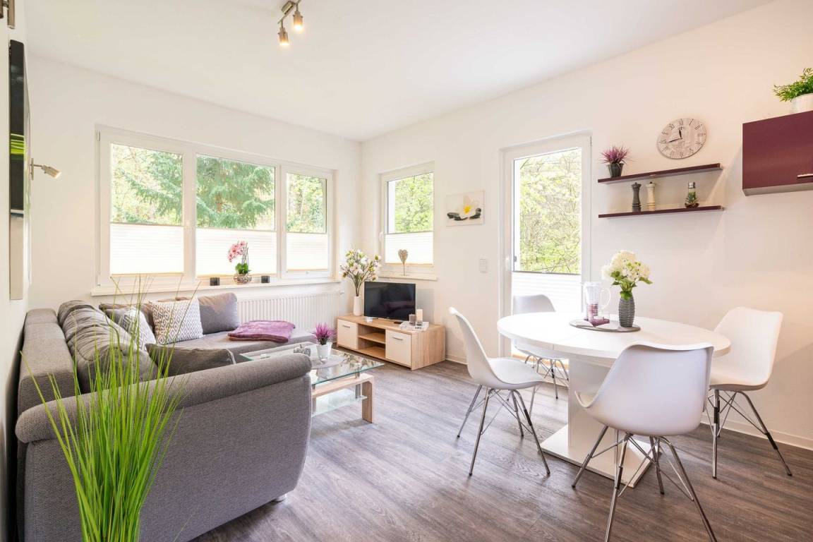 85 M² Ferienhaus ∙ 2 Schlafzimmer ∙ 6 Gäste - Koserow