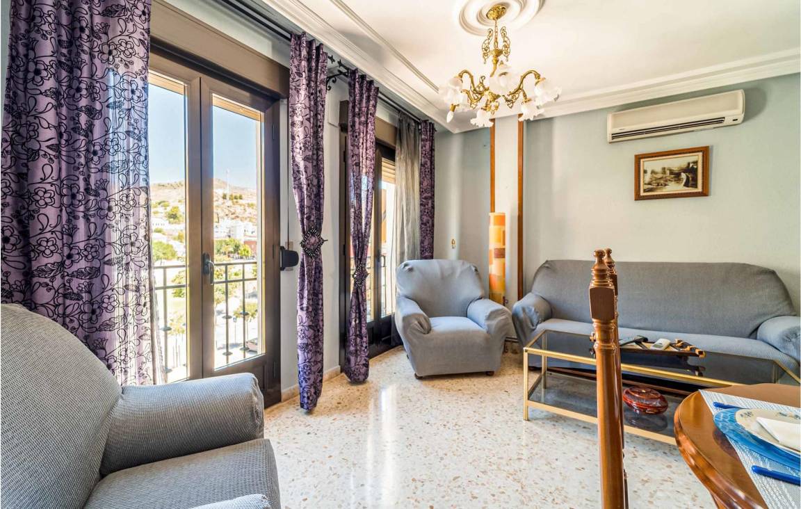 83 M² Apartamento ∙ 3 Habitaciones ∙ 6 Huéspedes - Mancha Real