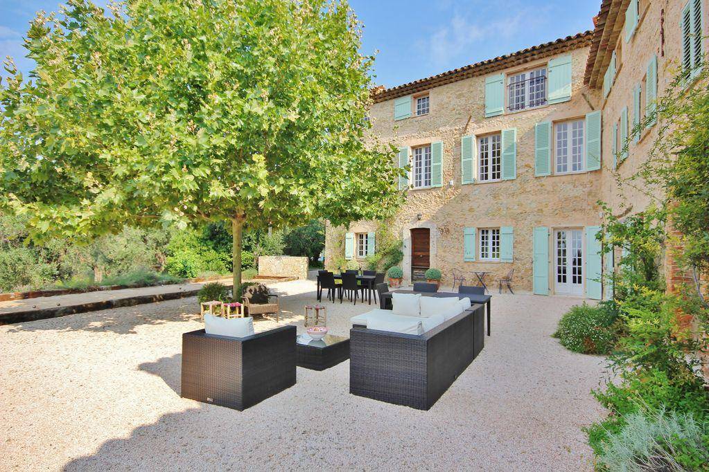 450 M² Maison De Vacances ∙ 8 Chambres ∙ 18 Personnes - Cannes