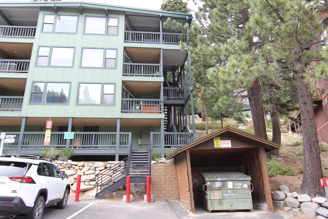 64 M² Condo ∙ 1 Bedroom ∙ 4 Guests - Genoa, NV