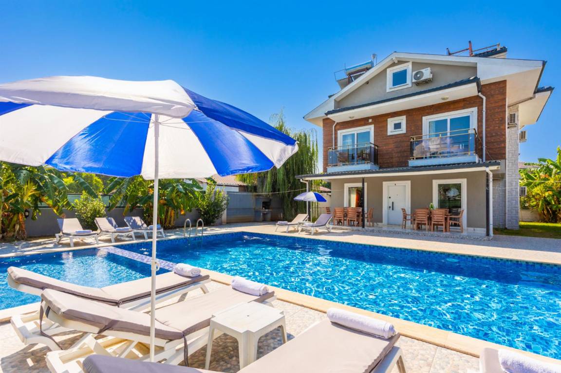 315 M² Villa ∙ 7 Bedrooms ∙ 14 Guests - Dalyan