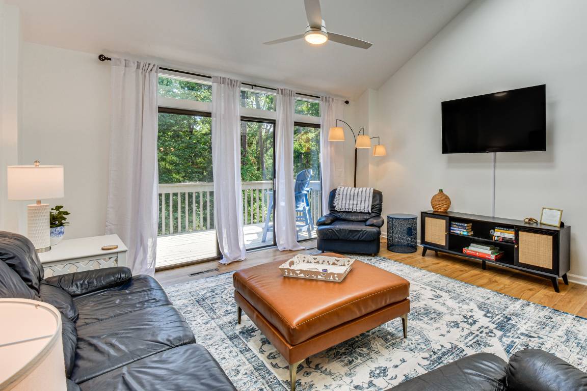 185 M² Apartment ∙ 3 Bedrooms ∙ 10 Guests - Lake Keowee, SC