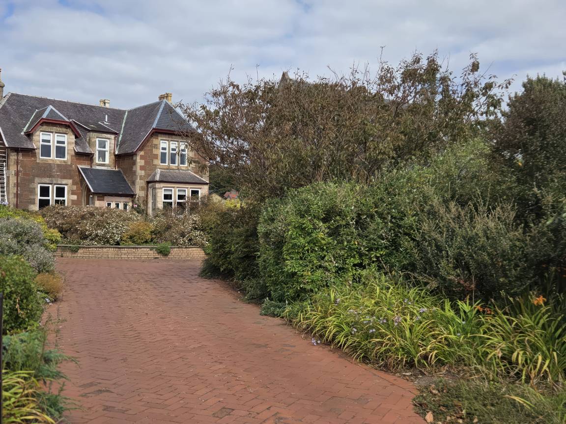 Cottage ∙ 7 Bedrooms ∙ 14 Guests - Ayrshire