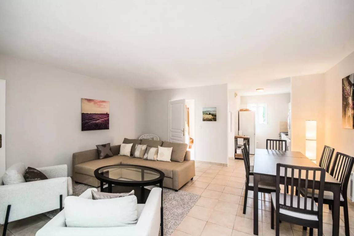 80 M² Huis ∙ 3 Slaapkamers ∙ 8 Gasten - Mallemort