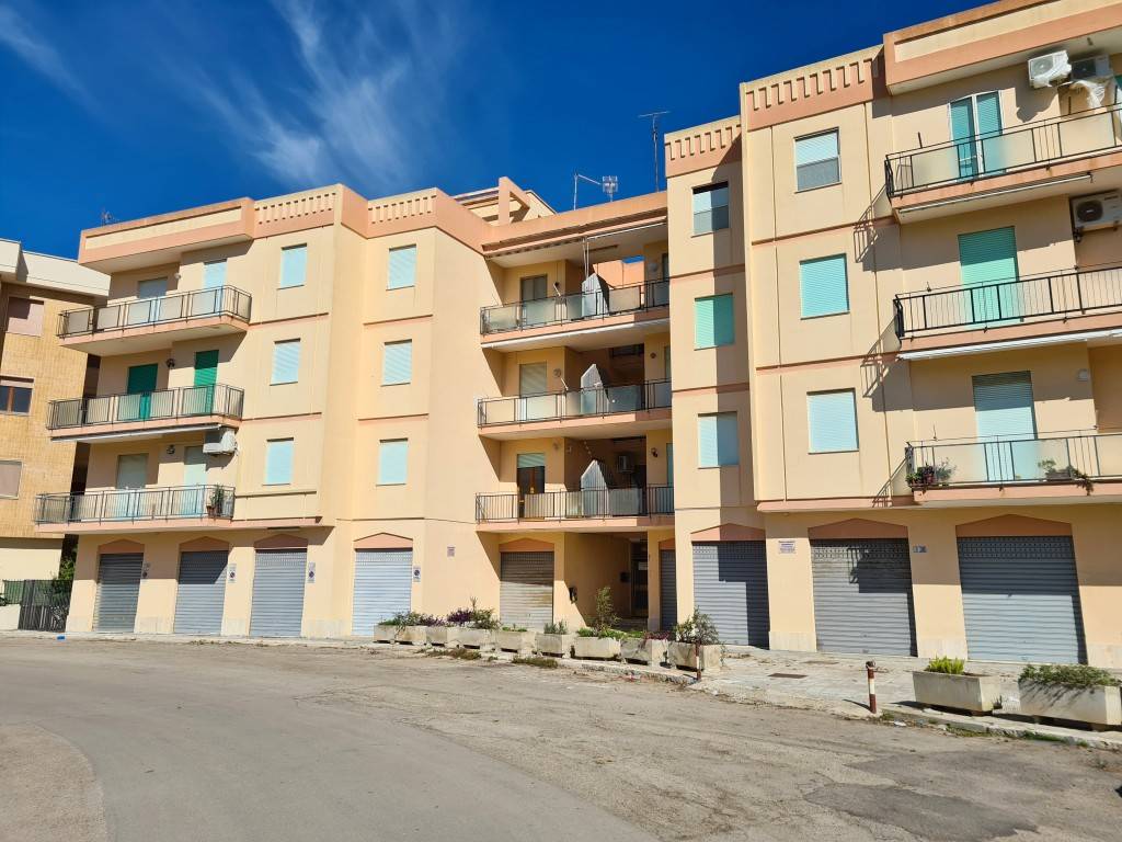 100 M² Apartment ∙ 3 Bedrooms ∙ 10 Guests - Gallipoli