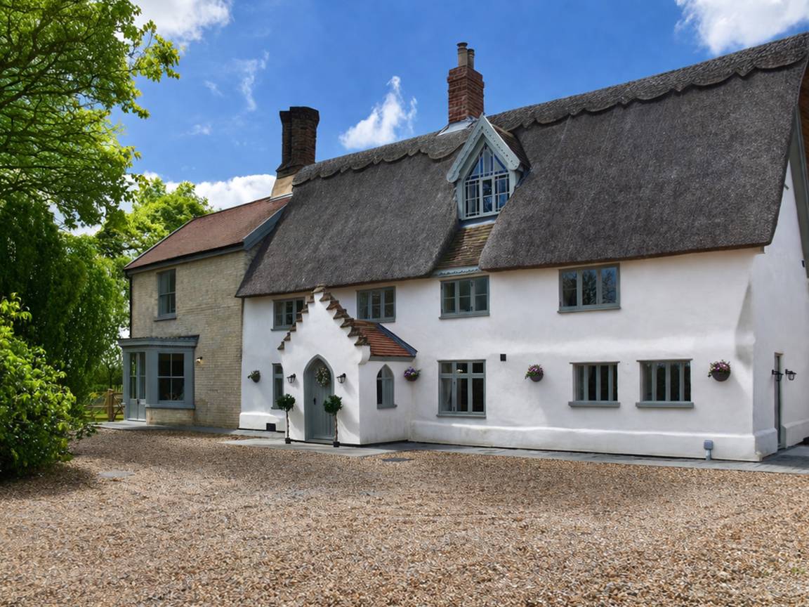 Cottage ∙ 6 Bedrooms ∙ 12 Guests - Wymondham
