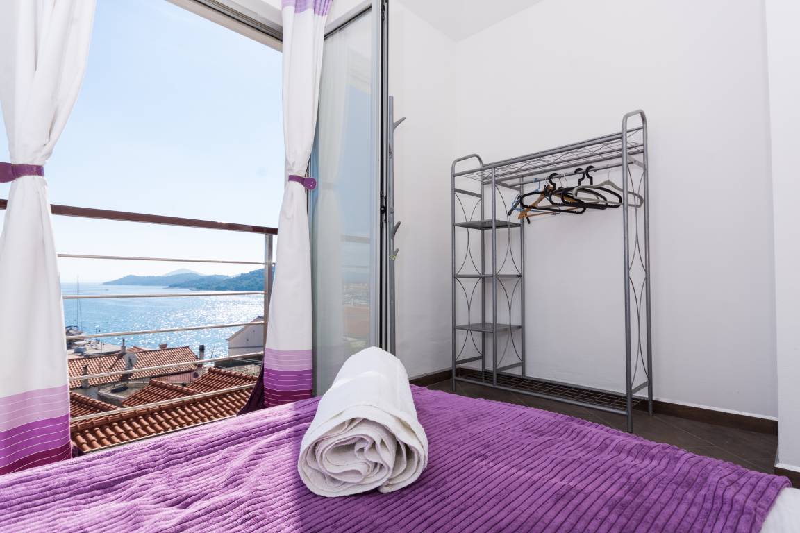 240 M² Ferienhaus ∙ 6 Schlafzimmer ∙ 8 Gäste - Vodice