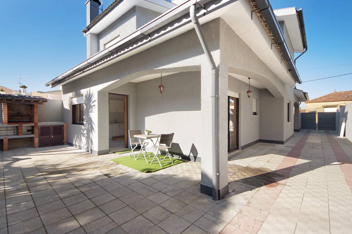 160 M² Villa ∙ 4 Habitaciones ∙ 8 Huéspedes - Arcos