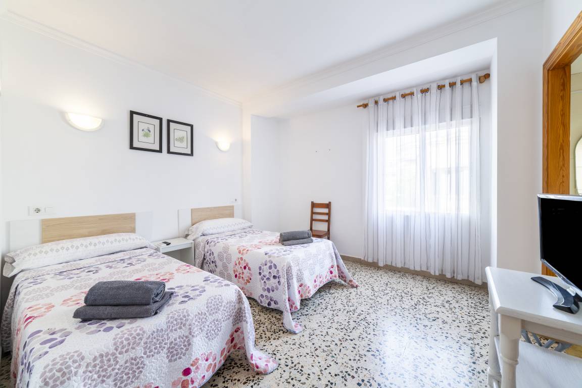 15 M² Private Room ∙ 1 Bedroom ∙ 2 Guests - Roquetas de Mar