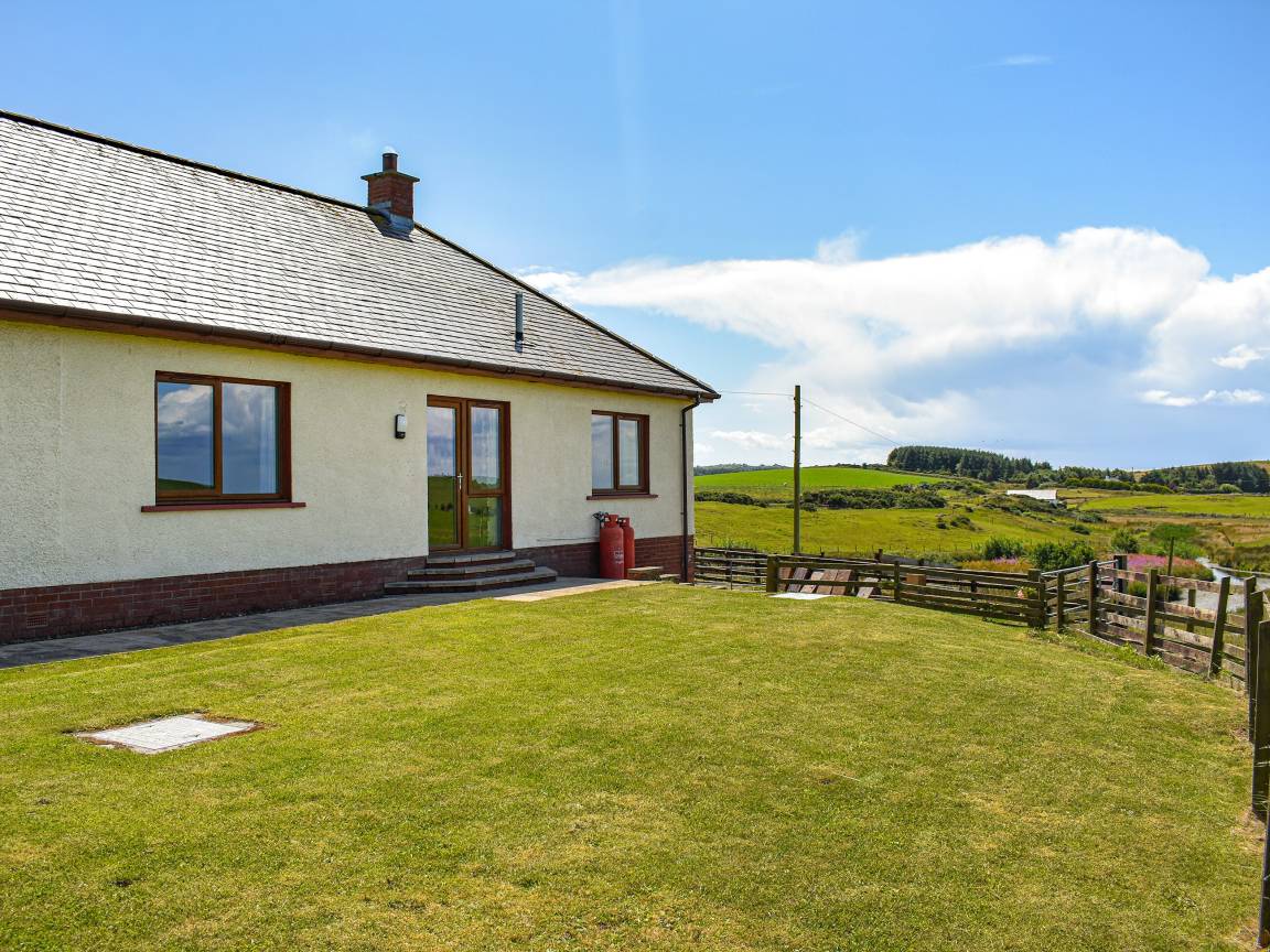 Cottage ∙ 3 Bedrooms ∙ 6 Guests - Stranraer