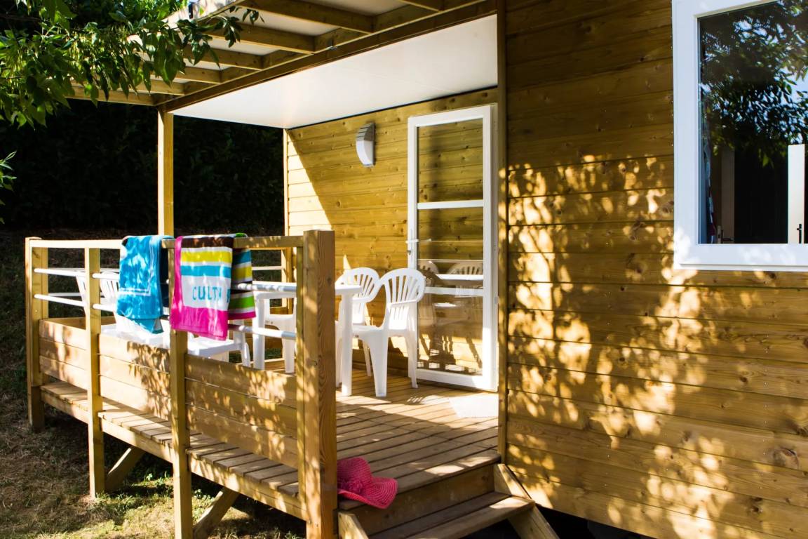 30 M² Caravan ∙ 2 Bedrooms ∙ 4 Guests - Fleurie