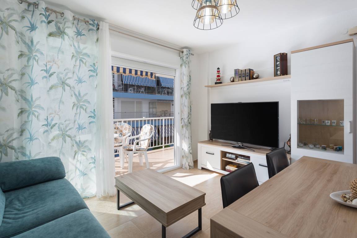 70 M² Apartment ∙ 2 Bedrooms ∙ 5 Guests - Gandia