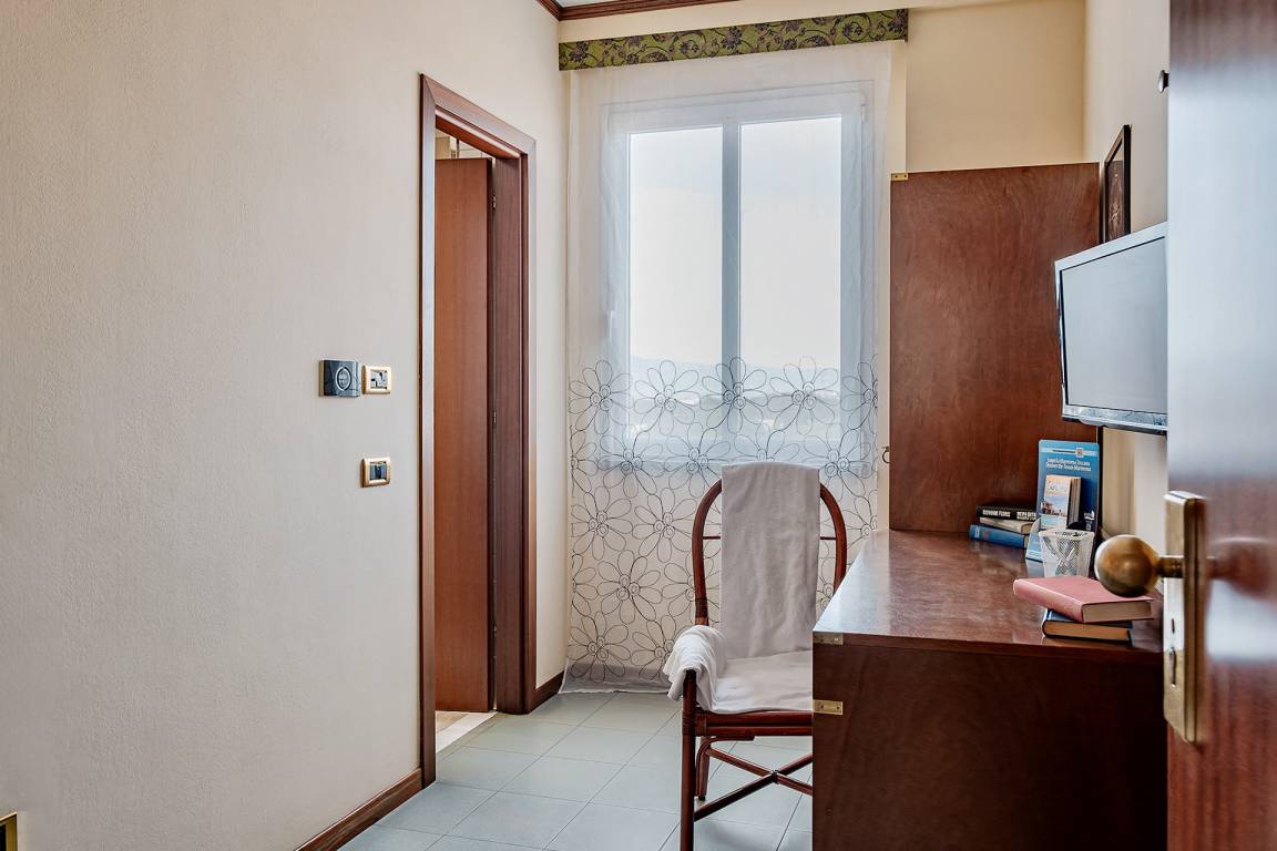 14 M² Hotel ∙ 1 Bedroom ∙ 2 Guests - Cecina